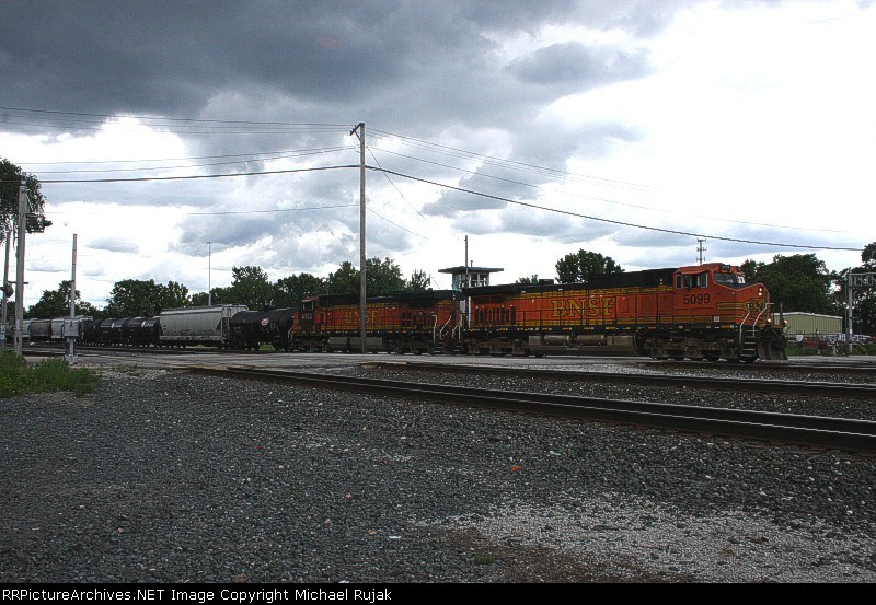 BNSF 5099